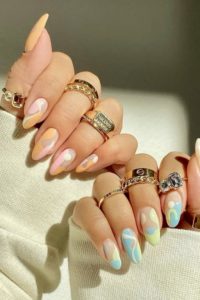 20 Eye-Catching Peach Nail Designs to Freshen Up Your Manicure - Your ...
