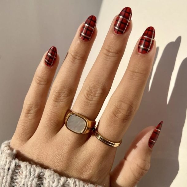 40 Best Plaid Nail Designs For The Ultimate Preppy Style - Your Classy Look
