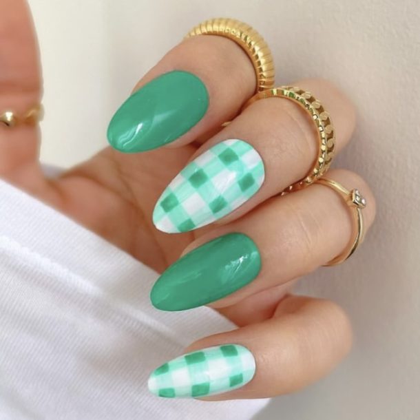 40 Best Plaid Nail Designs For The Ultimate Preppy Style - Your Classy Look