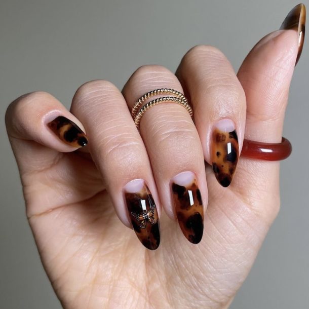 60 Beautiful Animal Print Nails for a Wild and Unique Manicure - Your ...
