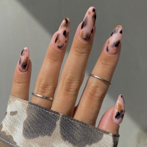 60 Beautiful Animal Print Nails for a Wild and Unique Manicure - Your ...