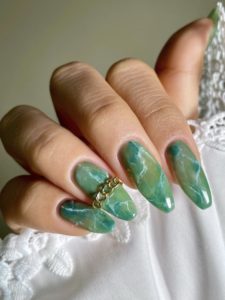 30 Fabulous Jeweled Nails to Add Glamour to Your Manicure - Your Classy ...