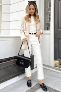 50 Best Light Academia Outfits That Will Up Your Aesthetic Game - Your ...
