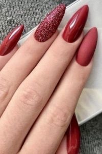 50 Classy Red Glitter Nails for Your Perfect Holiday Look - Your Classy ...