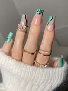 60 Snowy Nails That Will Sparkle Up Your Winter Look - Your Classy Look