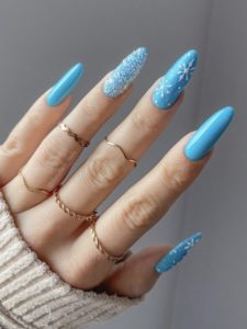60 Snowy Nails That Will Sparkle Up Your Winter Look - Your Classy Look