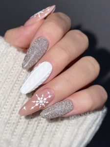 60 Snowy Nails That Will Sparkle Up Your Winter Look - Your Classy Look