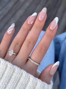 60 Snowy Nails That Will Sparkle Up Your Winter Look - Your Classy Look